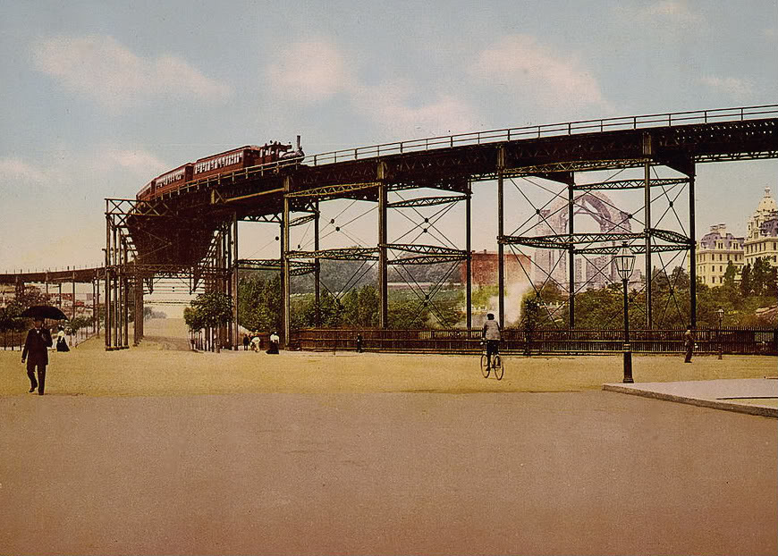 The El "Suicide Curve" Train At 110th Street, Harlem, 1901