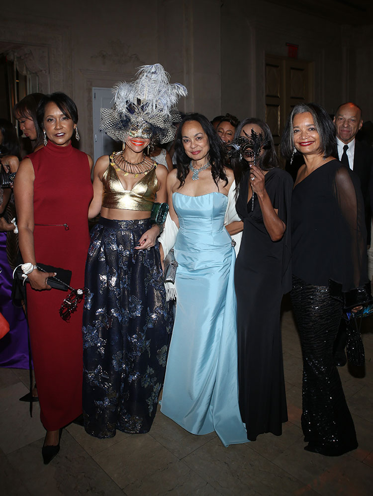 Salters Scene: HSA Masquerade Ball 2018