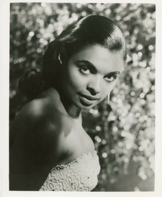 The Rise And Fall Of The Legendary Harlem Beauty Vera Francis 1950's (Photographs)