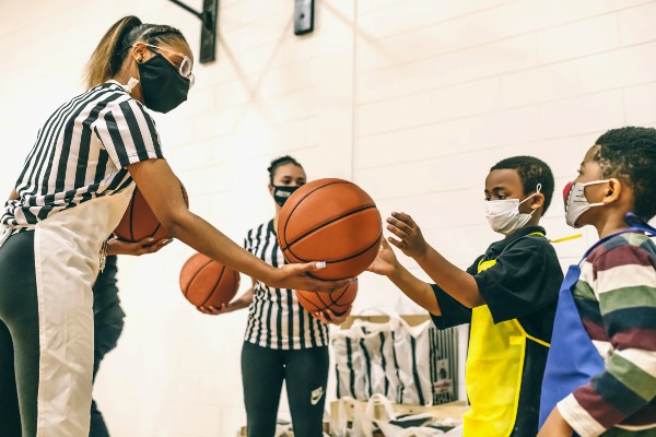 Foot Locker Invests $35M In Black Communities During First Year Of LEED ...
