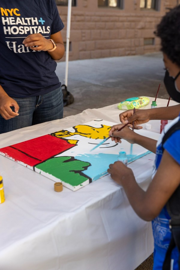Peanuts Worldwide, Harlem Hospital, And The Foundation For Hospital Art ...