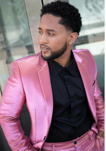 Tahj Mowry Co-Stars With Mark Wahlberg, Regina Hall, And Kevin Hart In ...