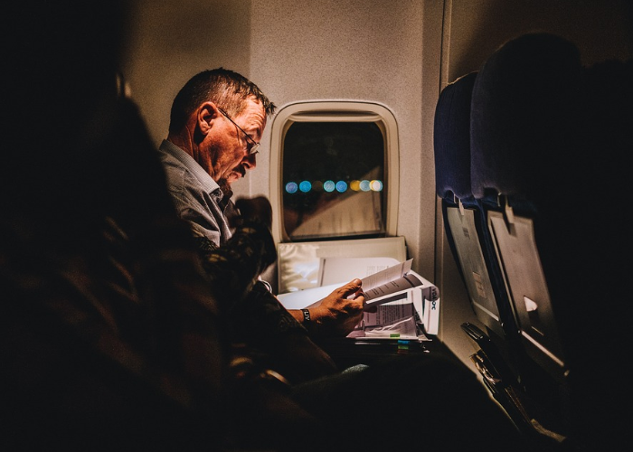 7 Productive Things You Can Do While Traveling