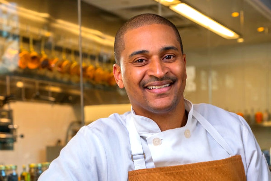 Well's Restaurant In Harlem, The Best Chicken And Waffles In The World ...