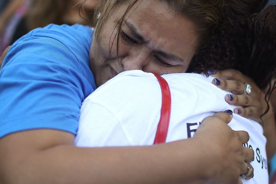 Asylum Seekers Bussed Into NY, Electeds Introduce Bill To Provide ...