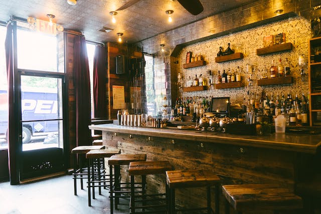 The Best Cocktails And Oysters (Top Bars And Restaurants In Harlem)