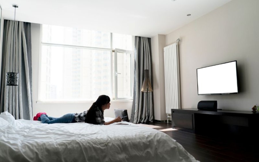 Should Every Room In Your House Have A TV: Pros And Cons