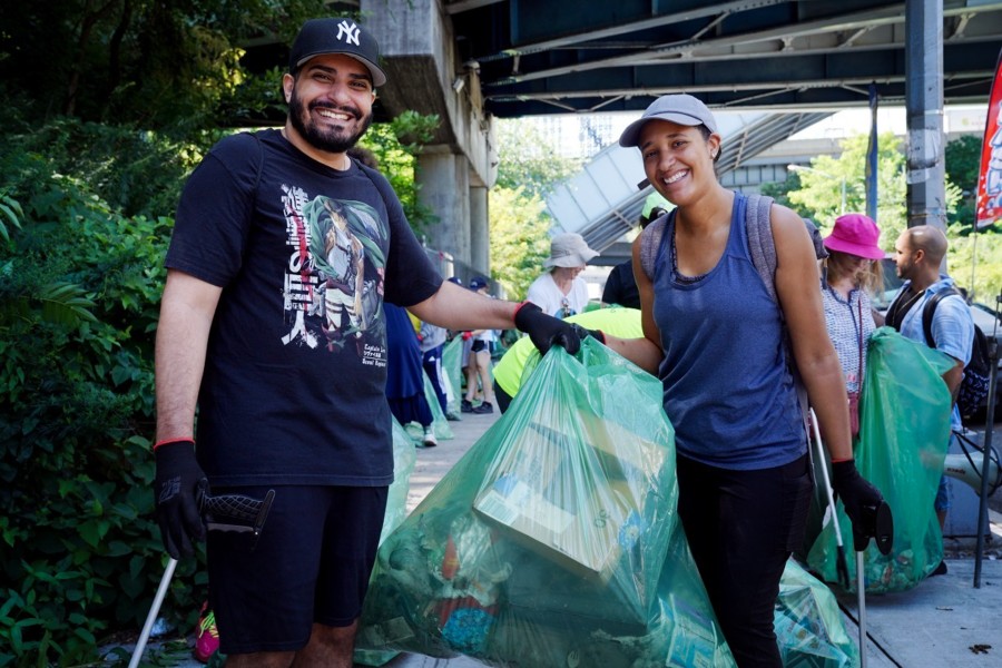 New Yorkers Unite To Keep Their City Clean In The Great Broadway Sweep ...
