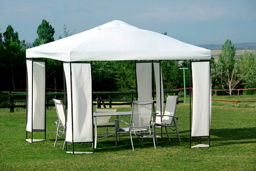 The Dos And Don'ts Of Bringing Your Custom Marquee Design Vision To Life