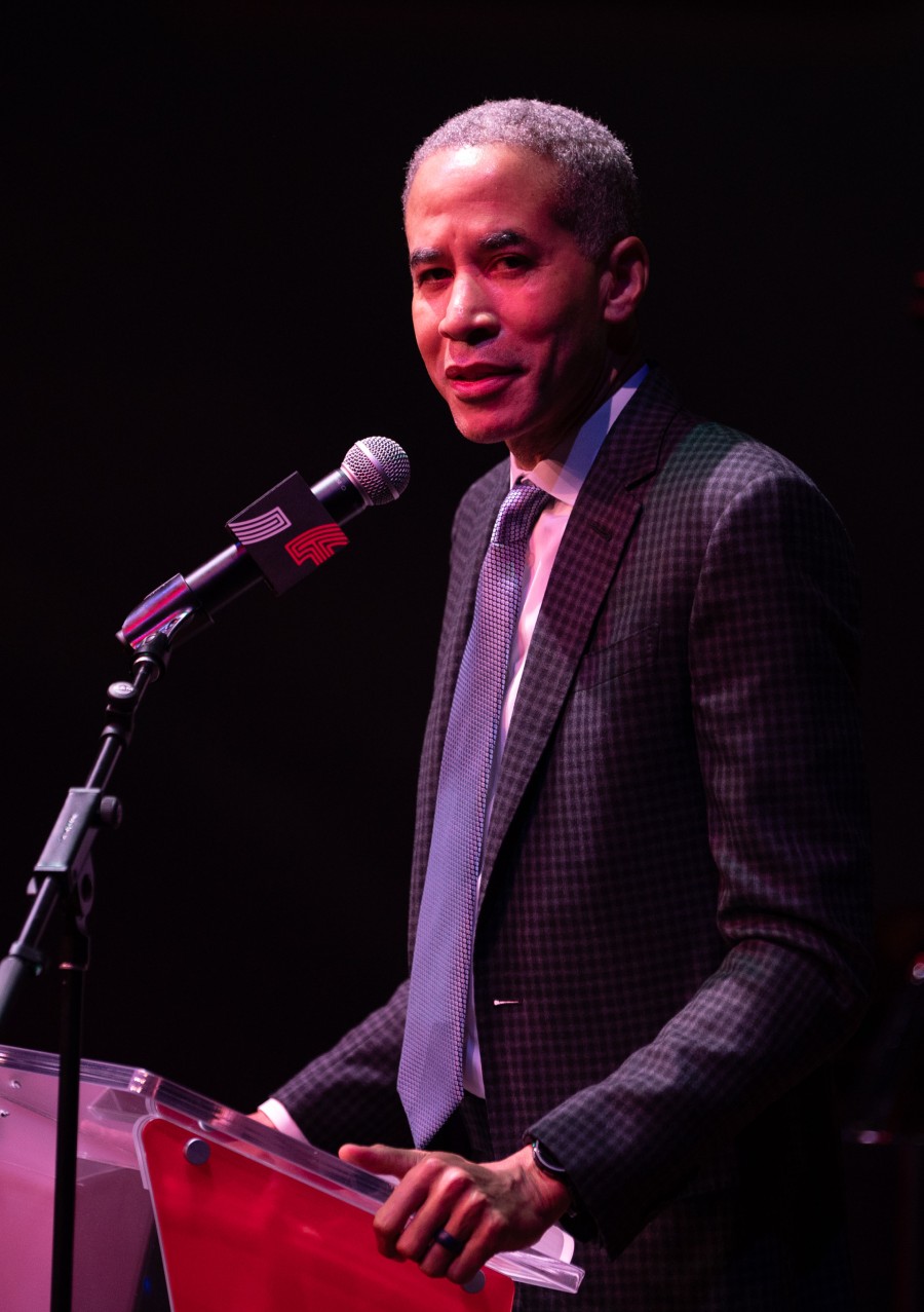 Apollo Stages At The Victoria Is Now Officially Open To Harlem And The ...