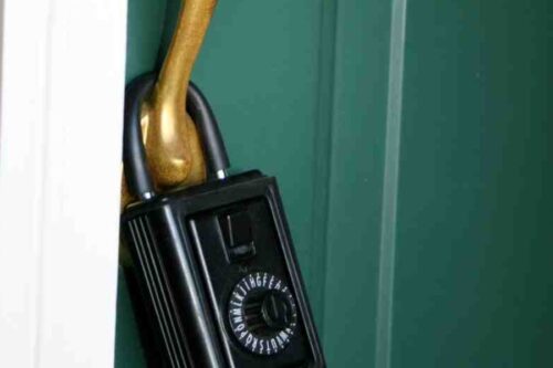 How To Unlock A Key Lock Box: A Complete Guide To Realtor Lock Boxes