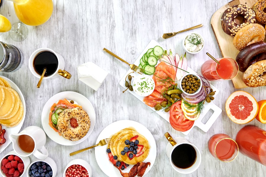 Sponsored Love: How To Host A Celebration Brunch, Food And Drink Ideas